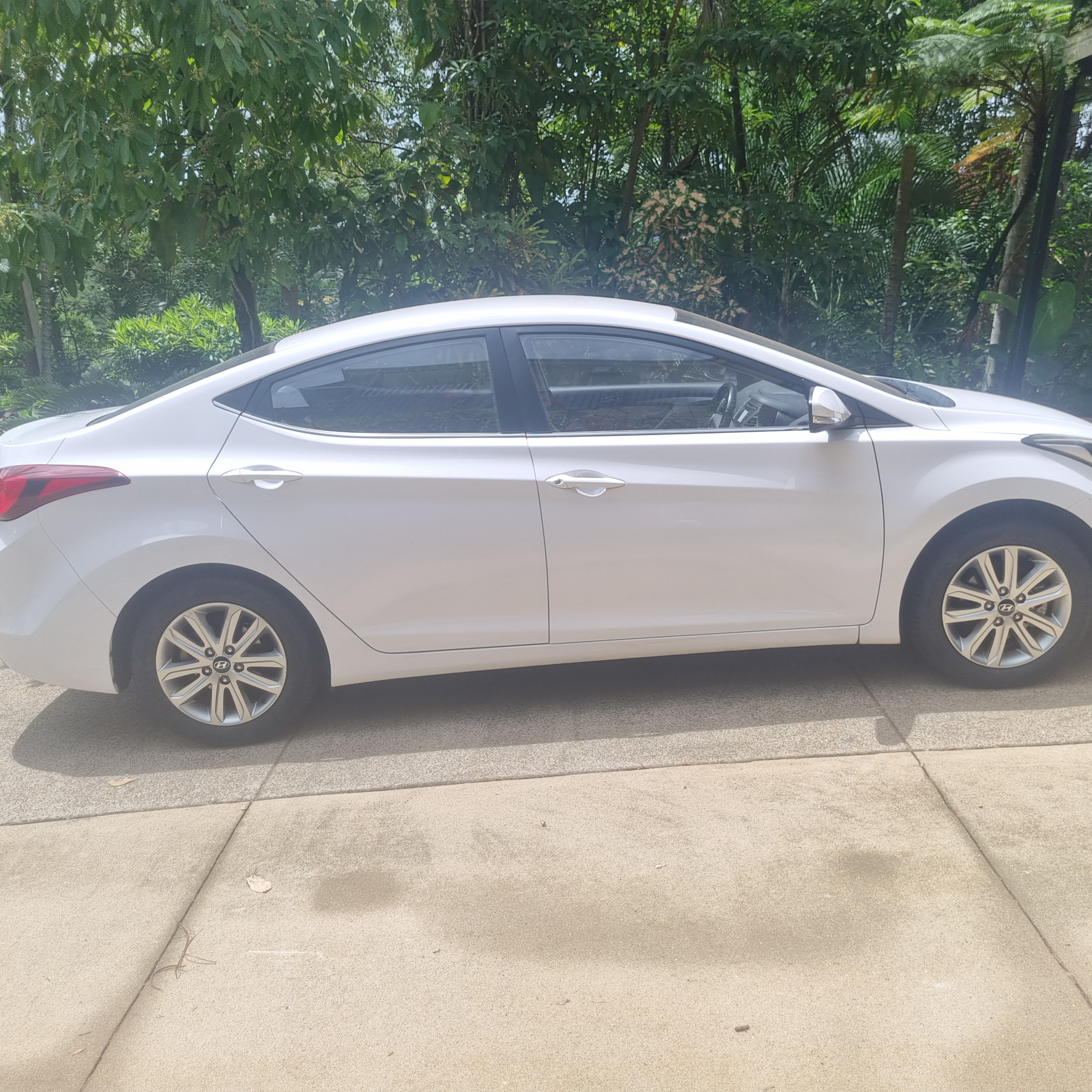 HYUNDAI SEDAN 2015 | Cars | | Buy Search Sell