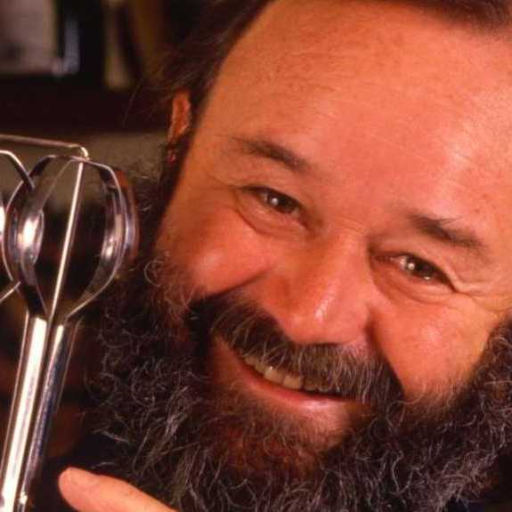 A Tribute to Julian McMahon | Herald Sun